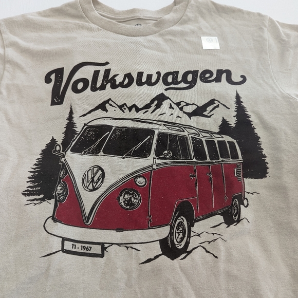 Volkswagen | Shirts | Volkswagen Bus 967 Tshirt S | Poshmark